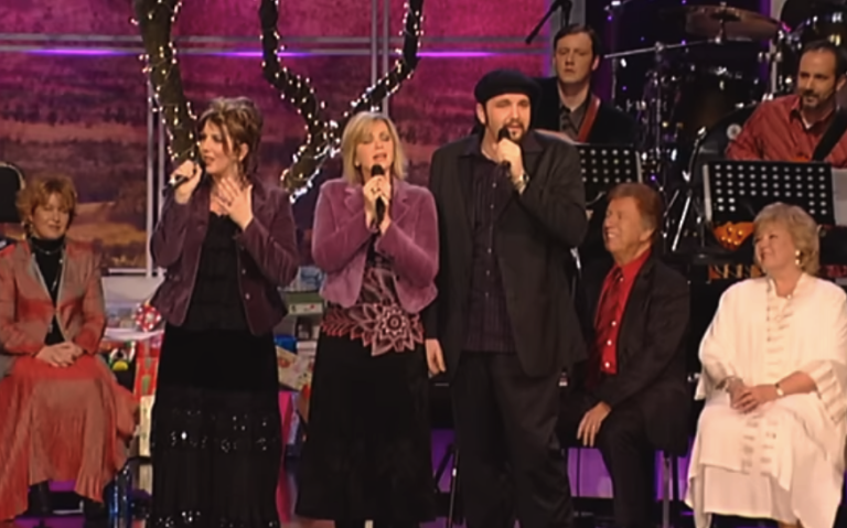 "Blessed Assurance" - Poweful Rendition of The Isaacs of This Timeless ...